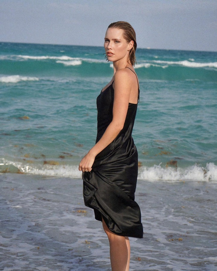 Image of Claire Holt