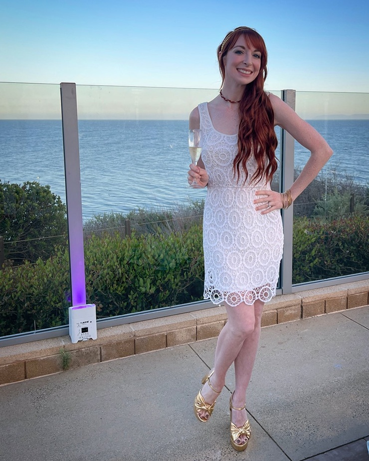 Lisa Foiles image