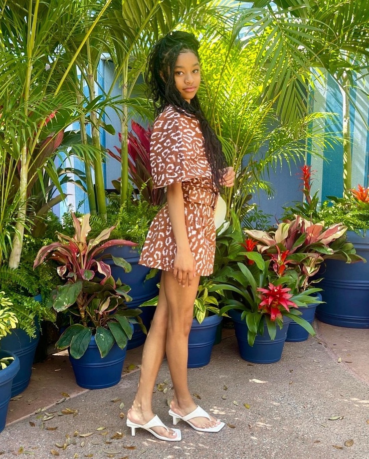 Picture of Akira Akbar