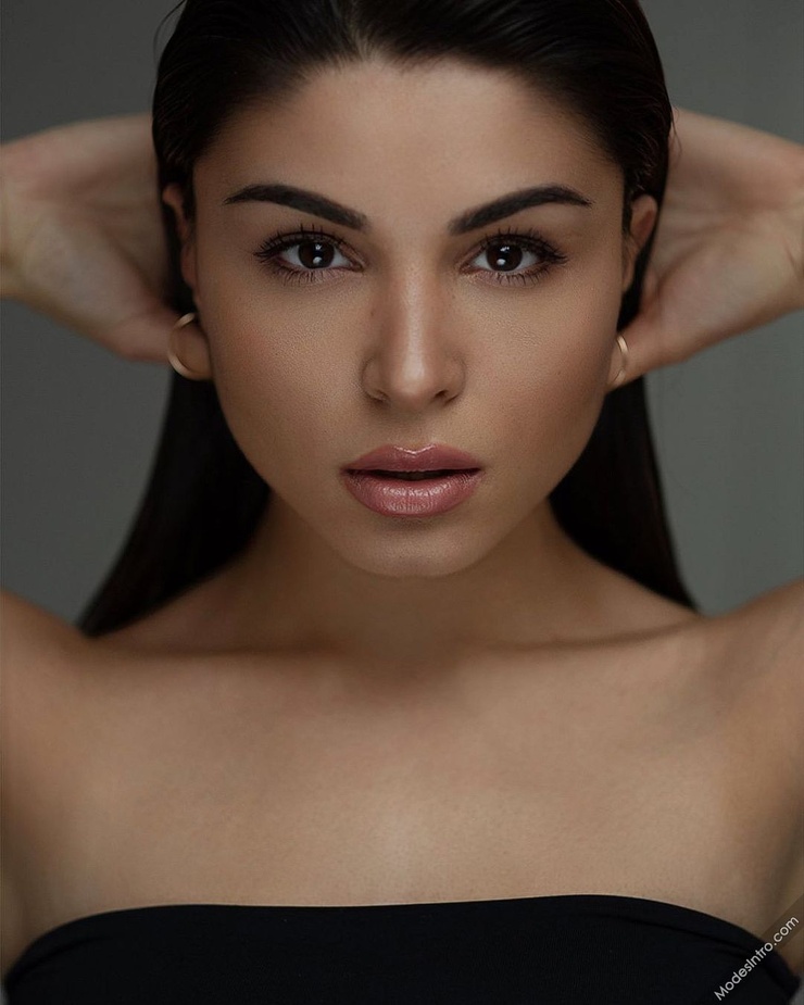 Picture of Melli Netre