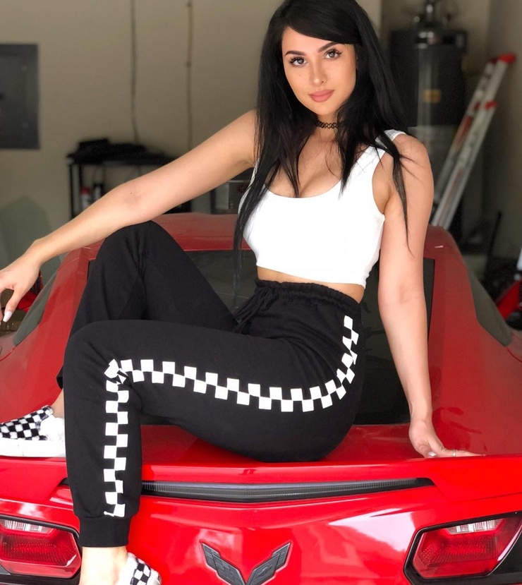 Picture of Alia Marie Shelesh