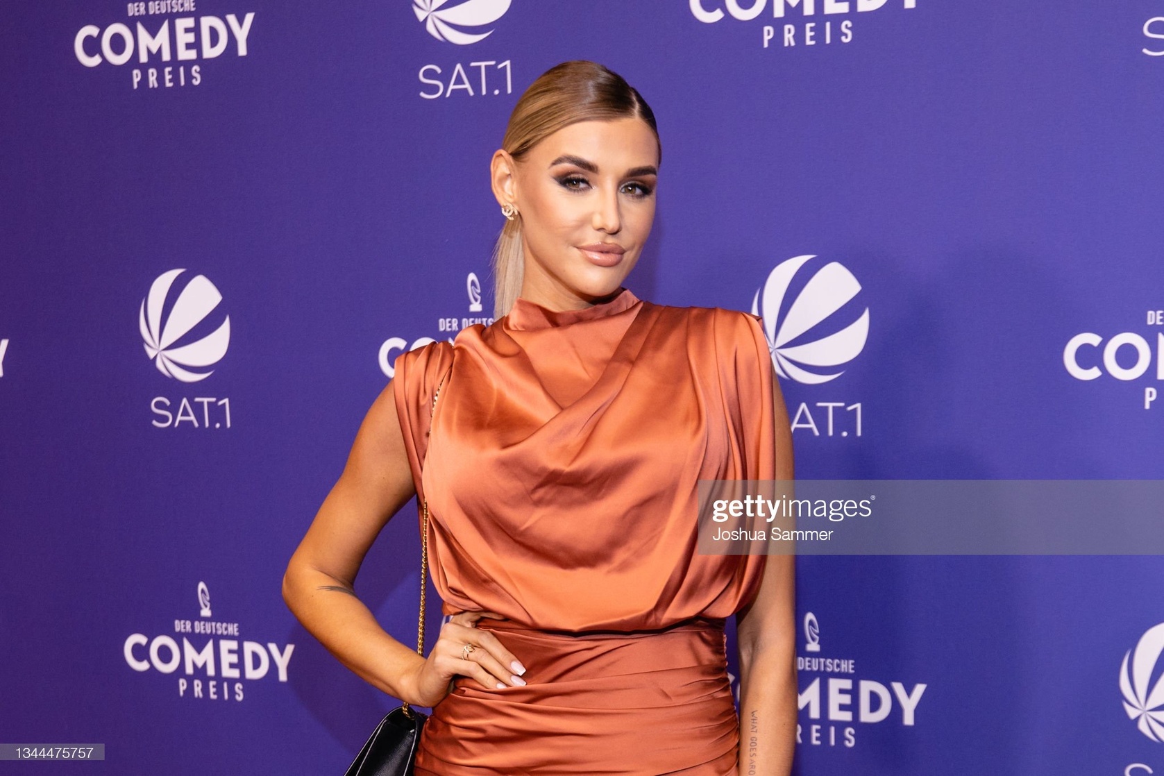 Picture of Gerda Lewis.