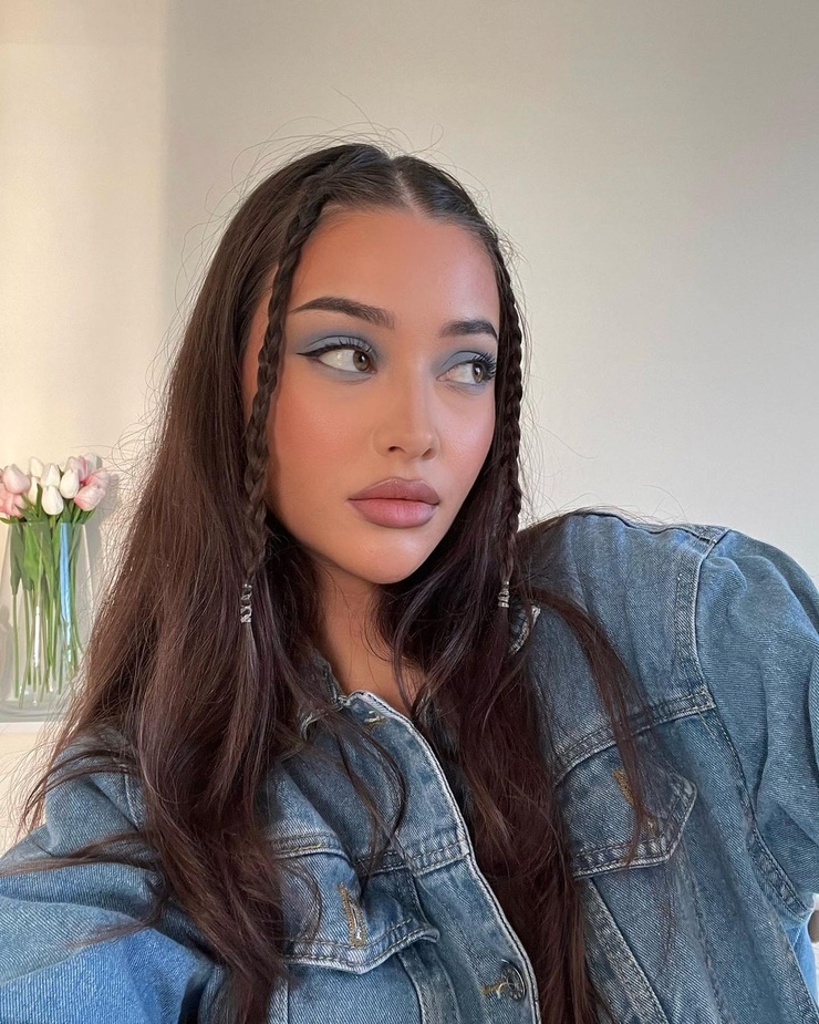 Picture of Isabel Rose