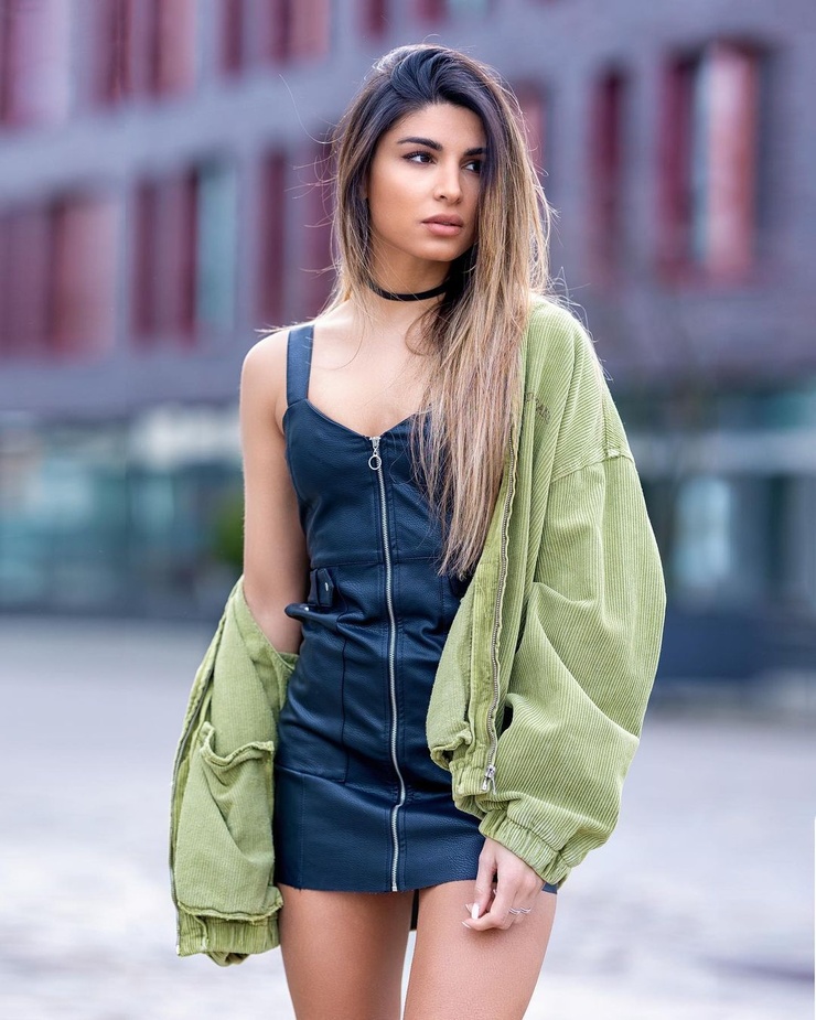 Picture of Melli Netre