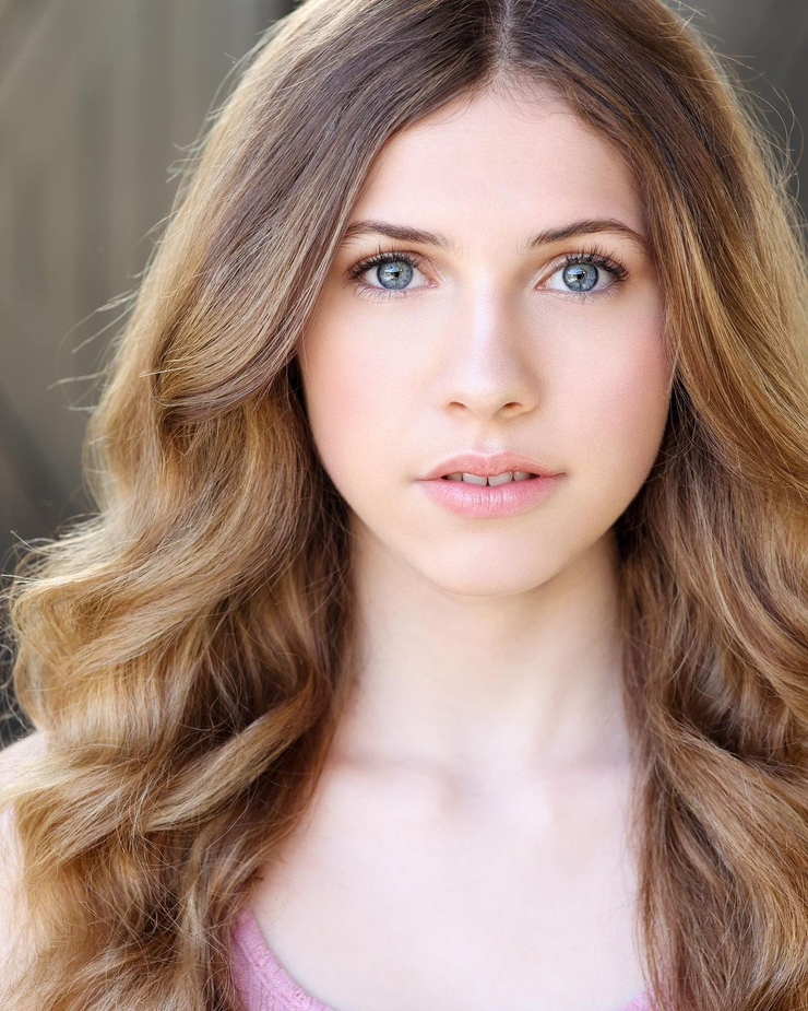 Picture of Mila Brener