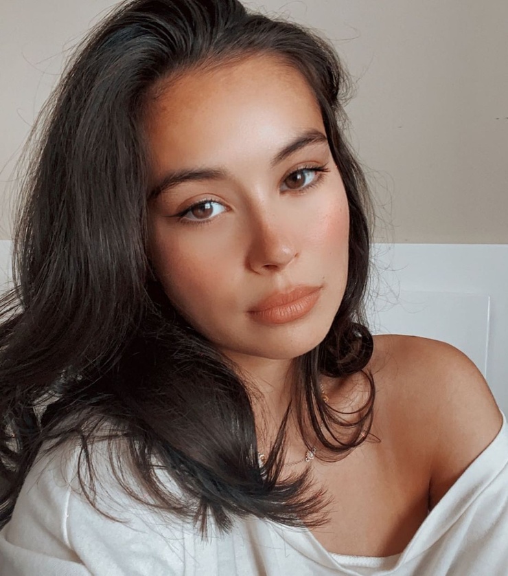 Picture of Madalyn Horcher