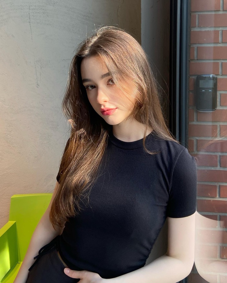 Picture of Dasha Taran (II)