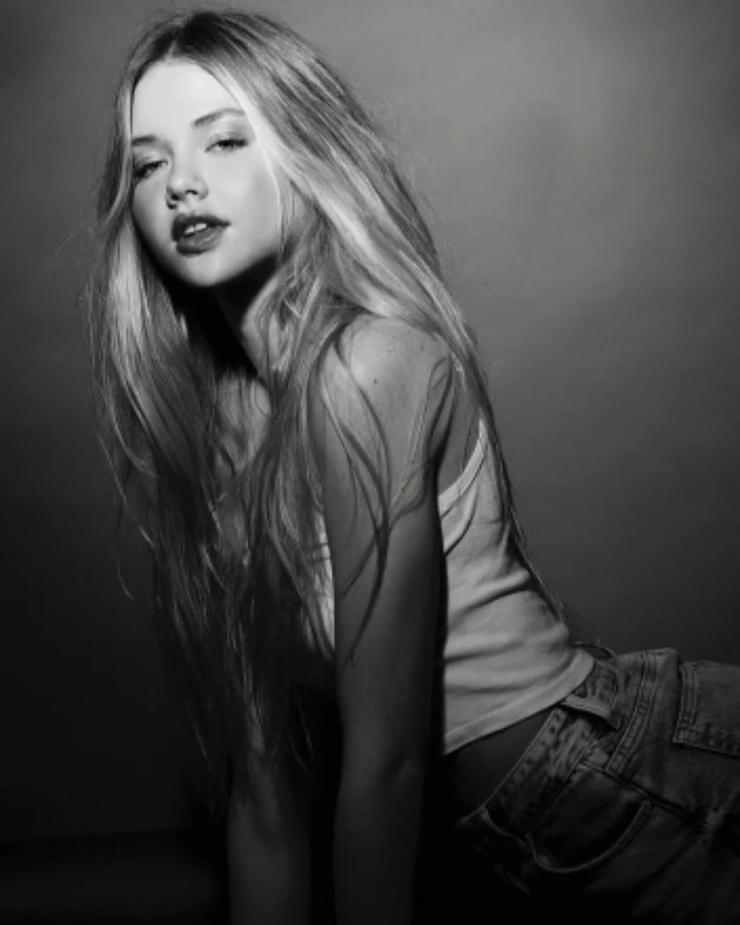 Picture of Laura Niemas