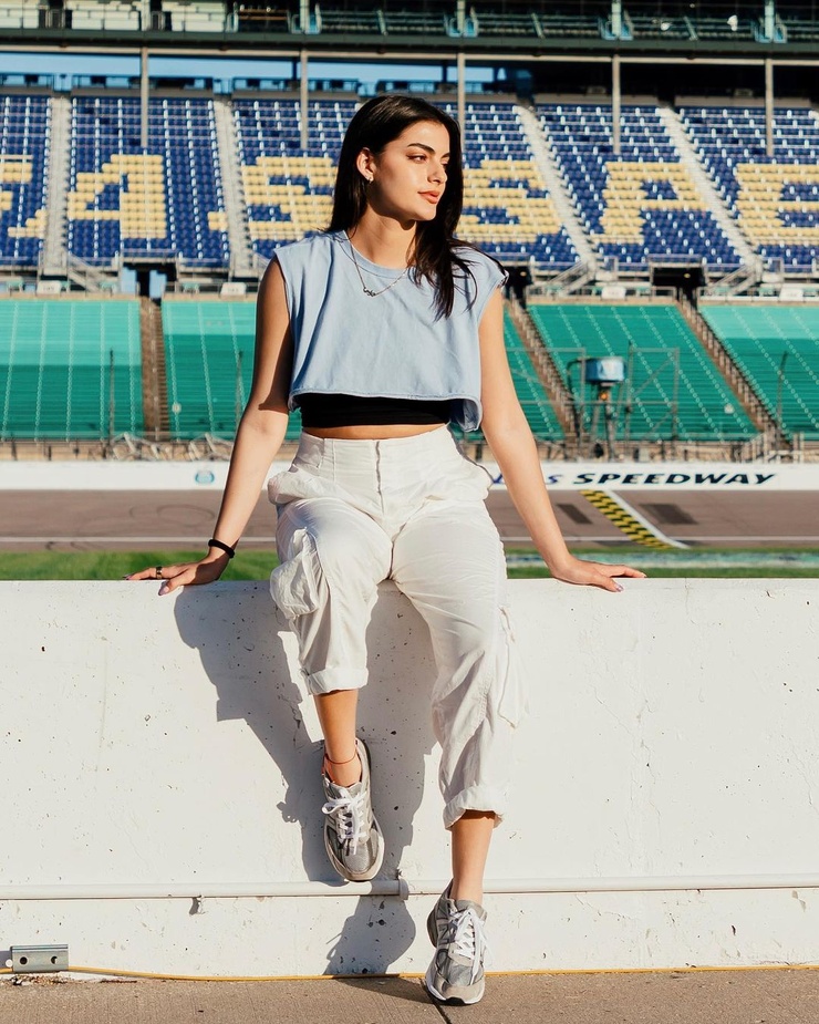 Picture of Toni Breidinger