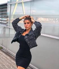 Picture of Sarah Anca