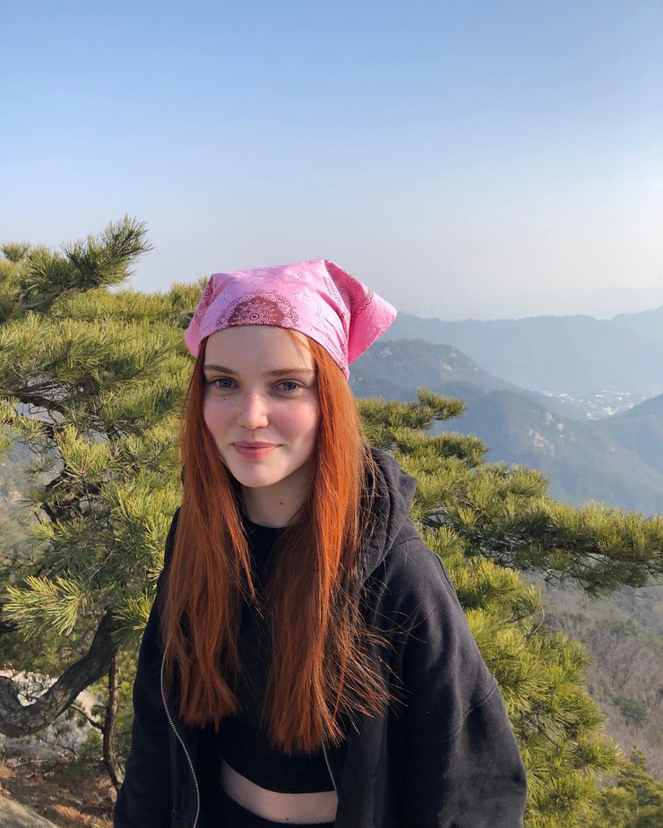 Picture of Viola Koves