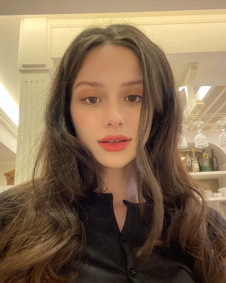 Picture of Lisa Rosh