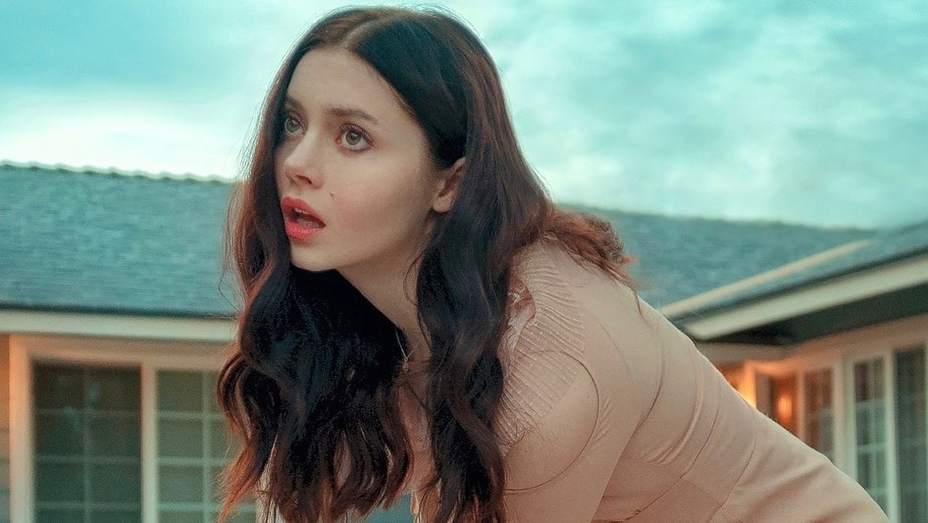 Picture of Alina Lee