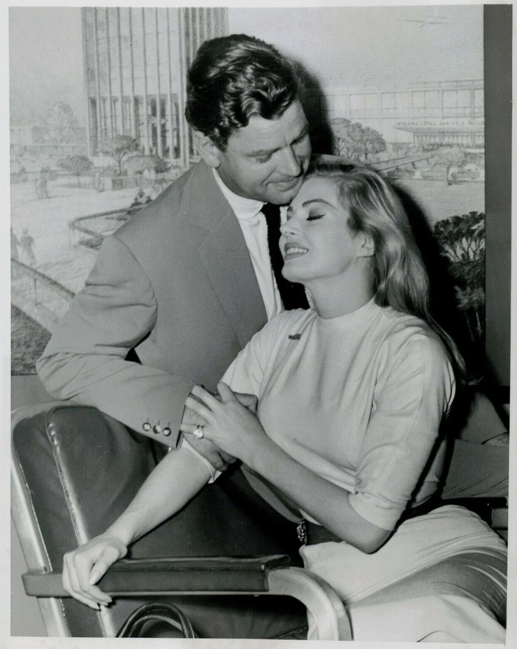 Anthony Steel, Anita Ekberg