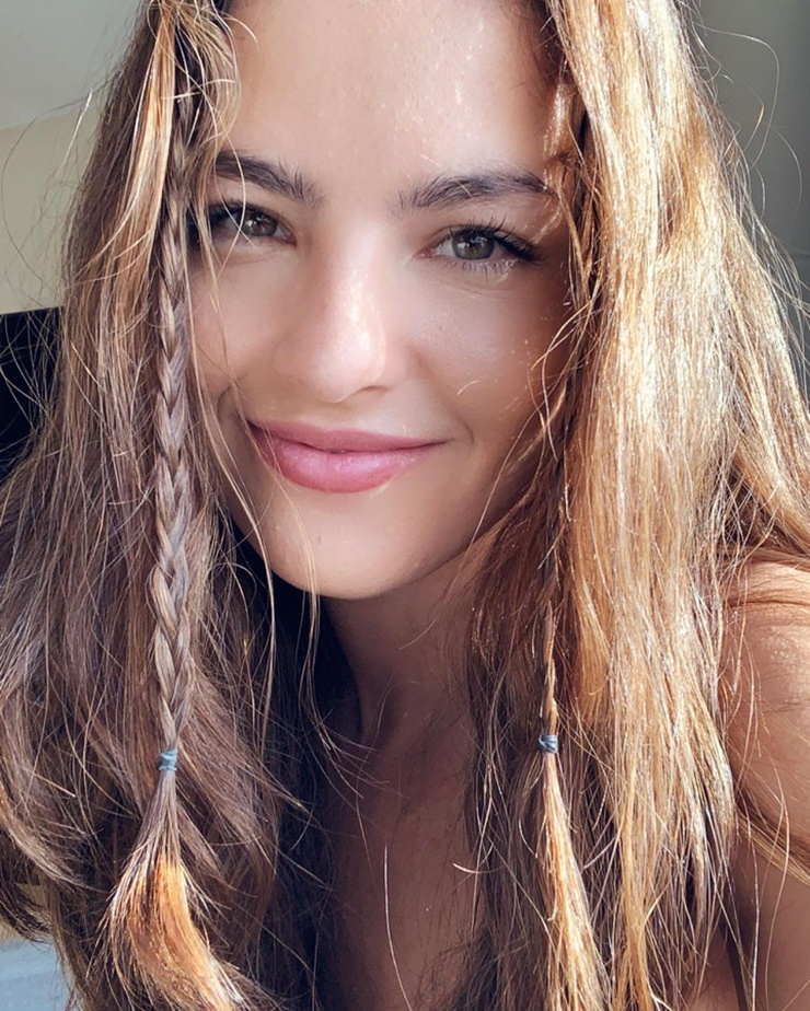 Picture of Kayla Compton