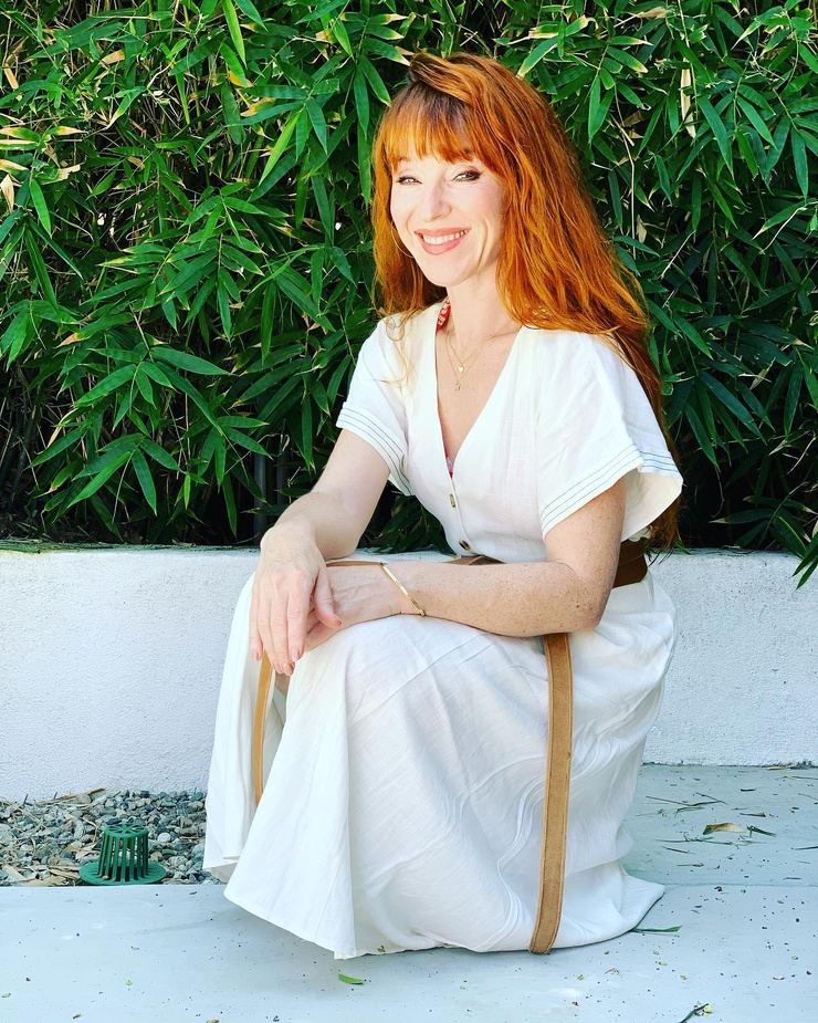 Picture of Ruth Connell