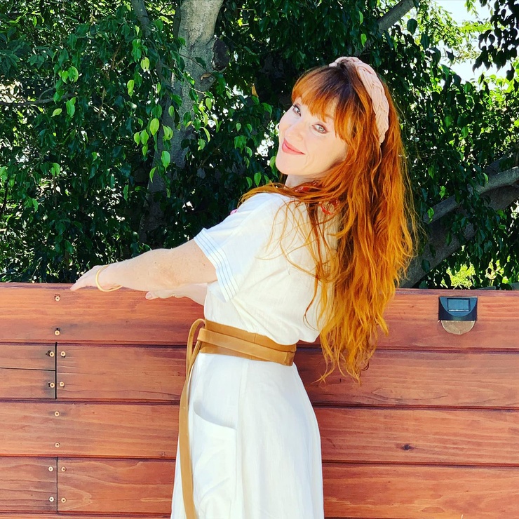 Picture of Ruth Connell