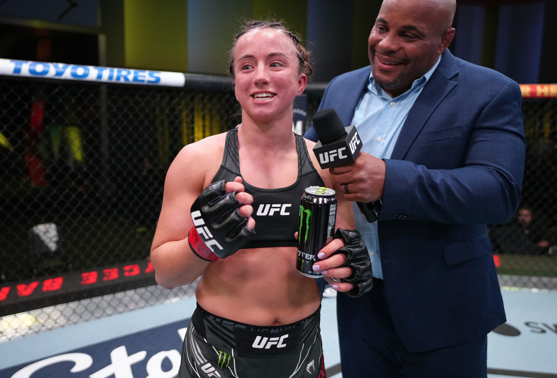 Picture of Maycee Barber