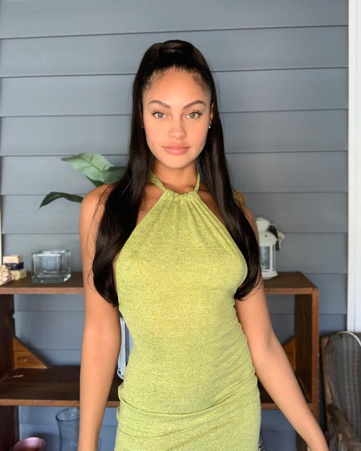 Picture of Ashley Tings