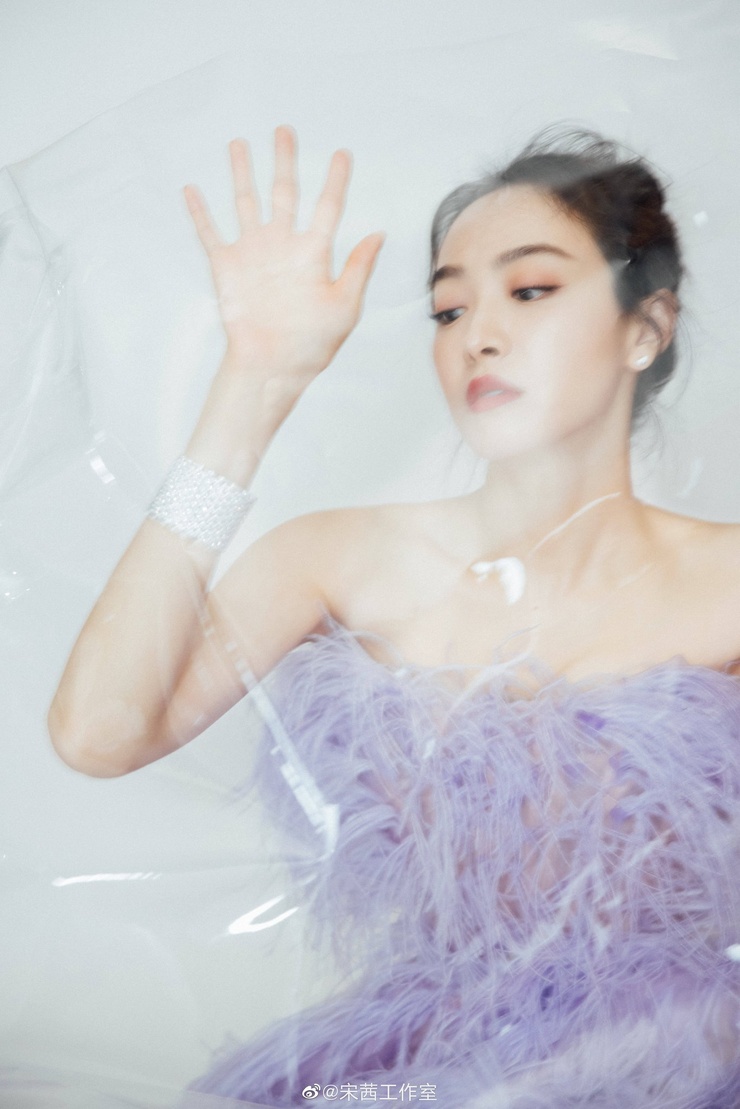 Image of Victoria Song