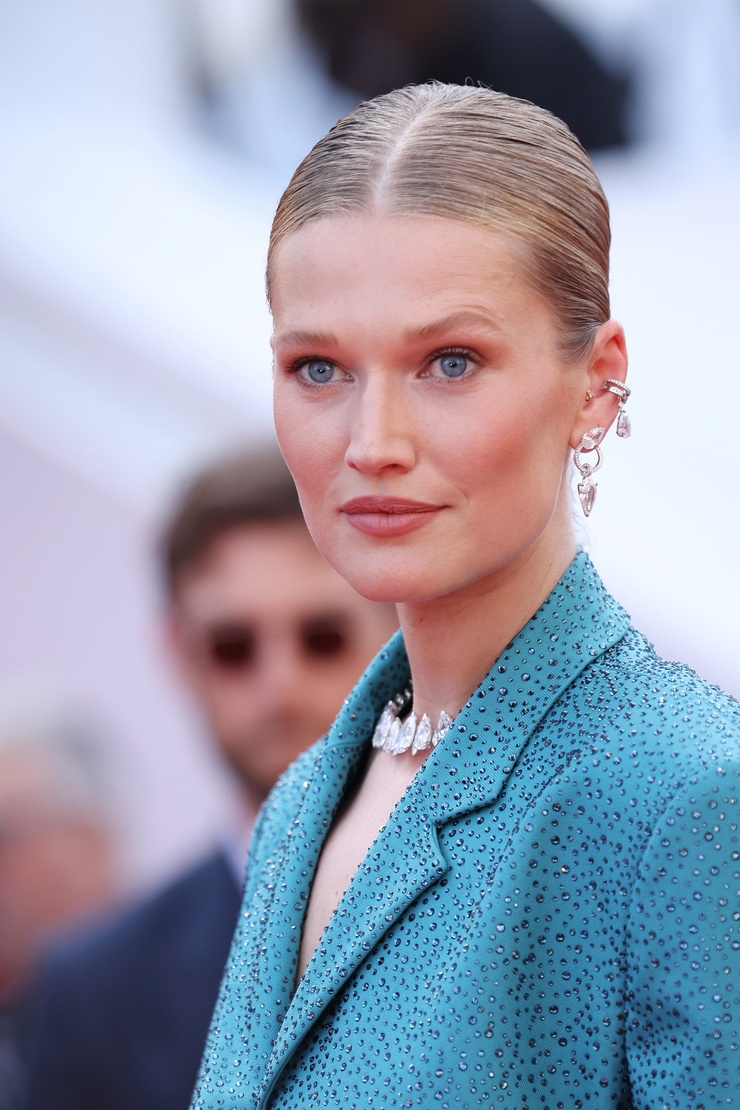 Picture of Toni Garrn