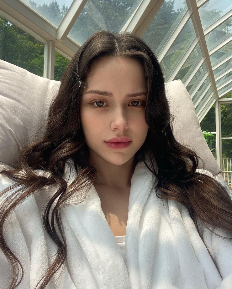 Picture of Lisa Rosh