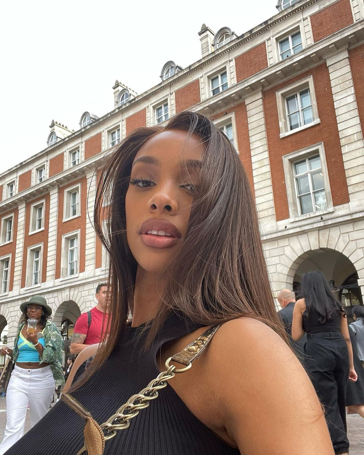 Vanessa Sarah Maria image