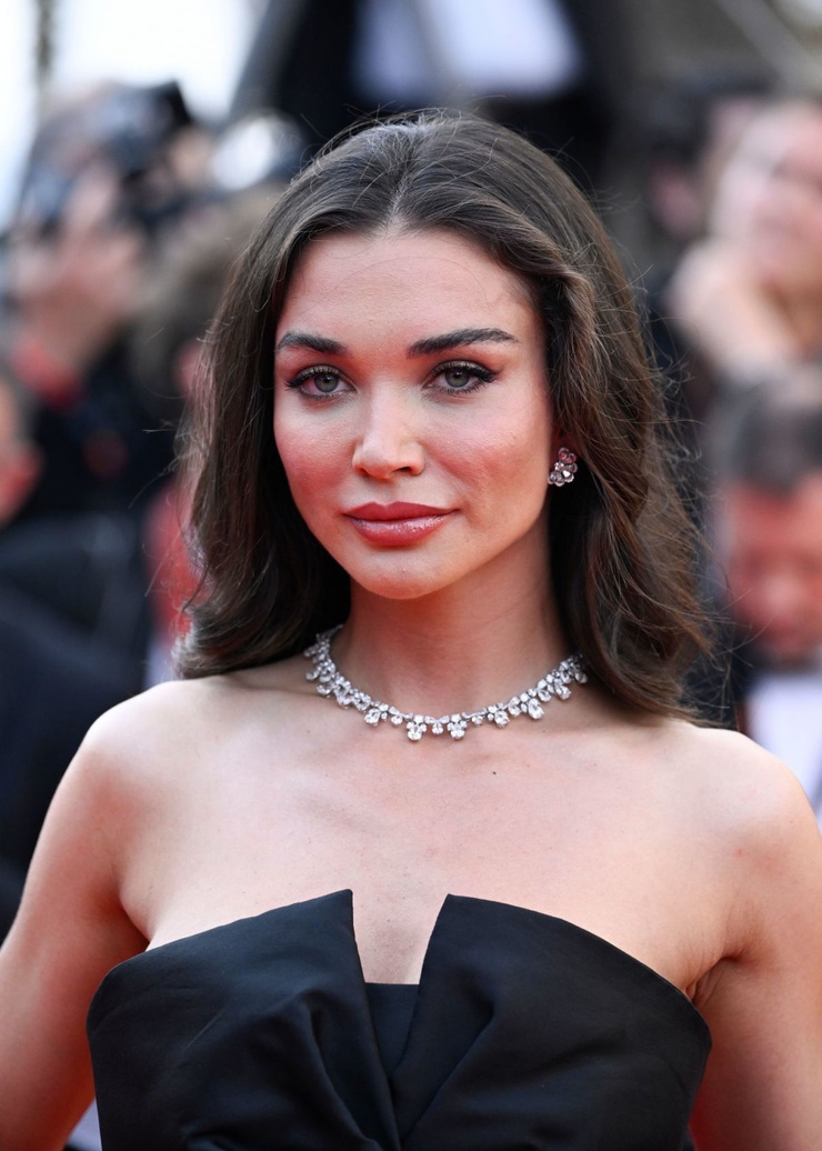 Image of Amy Jackson