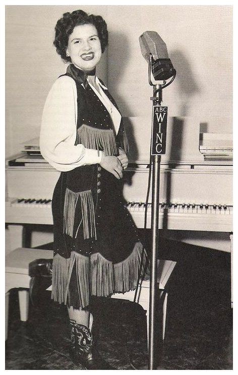 Patsy Cline image