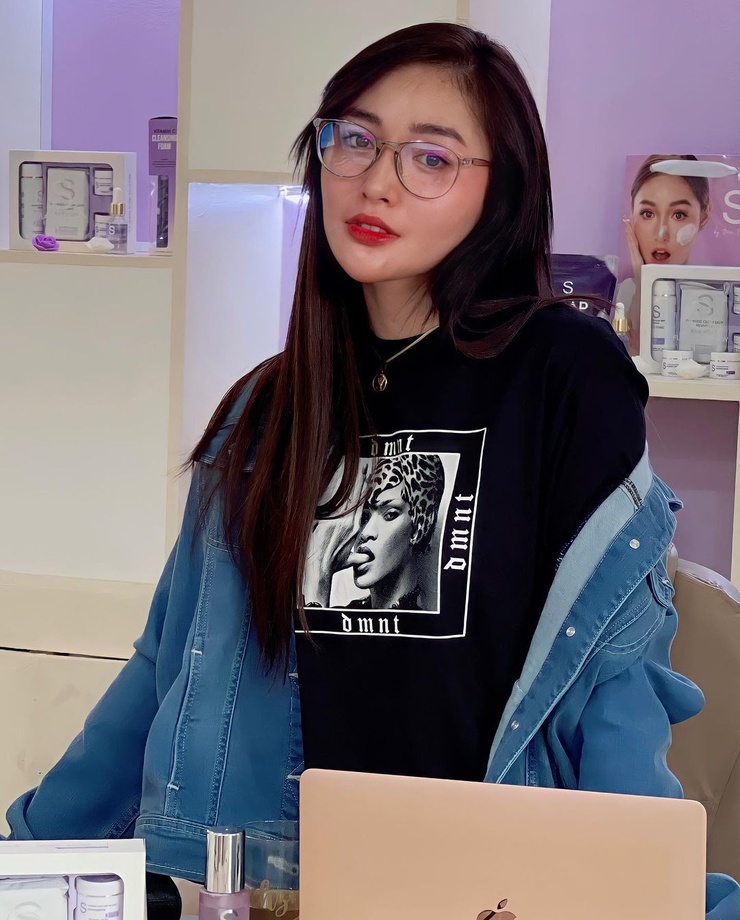 Picture of Sachzna Laparan