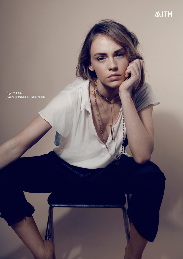 Picture of Lauren Smith model