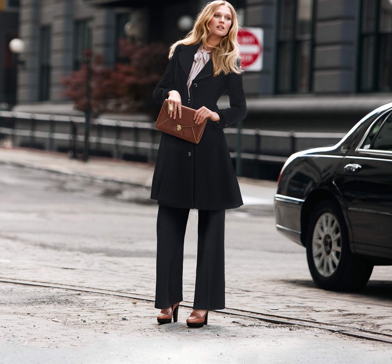 Picture of Toni Garrn