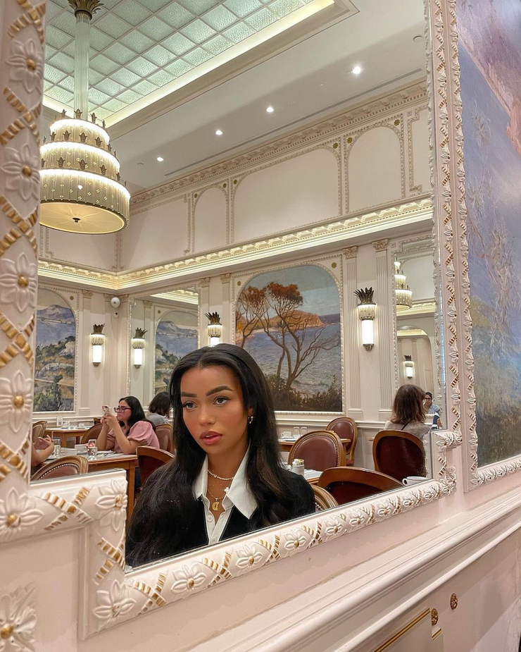 Picture of Daphne Blunt