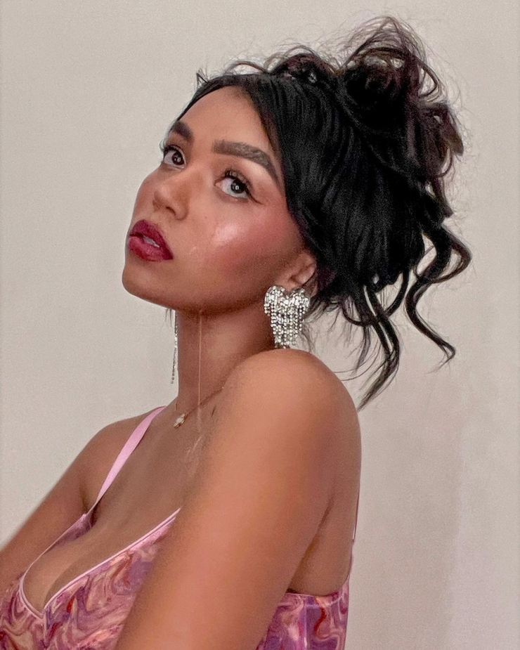 Picture of Daphne Blunt