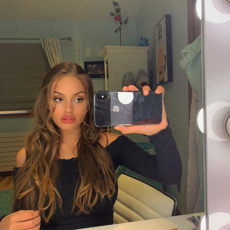 Picture of Kate Tomlinson