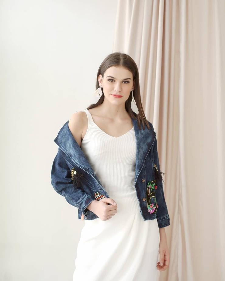 Picture of Manon Neny