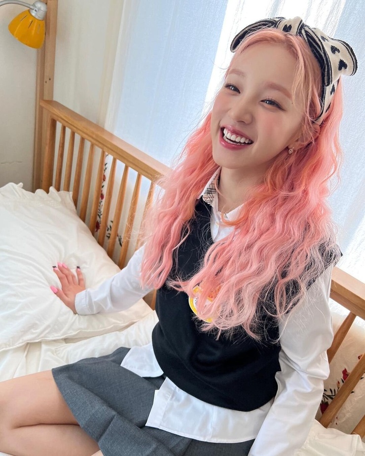 Picture of Yuqi