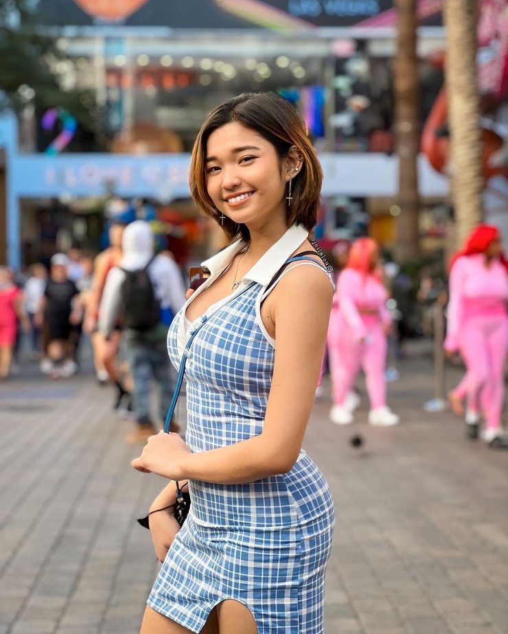 Picture of Jeila Dizon
