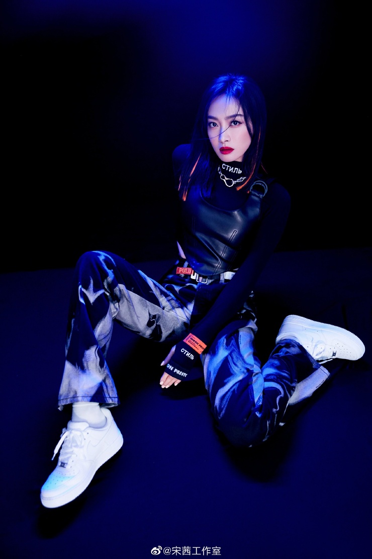 Picture of Victoria Song