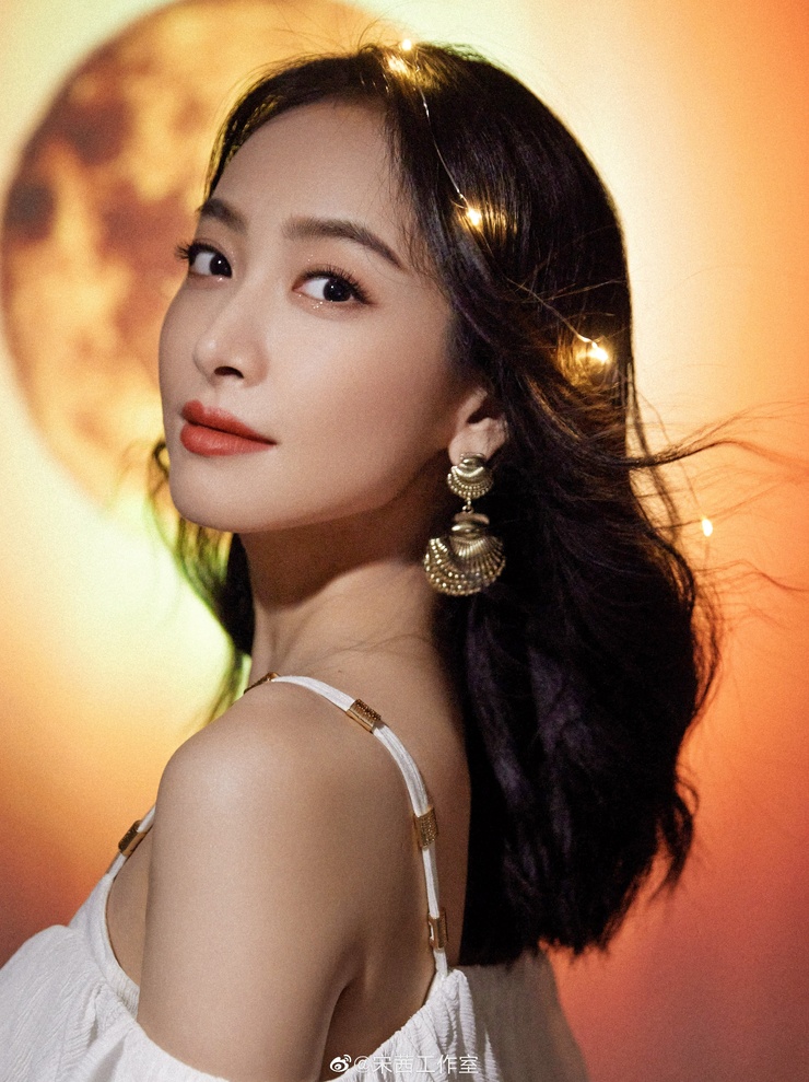 Picture of Victoria Song