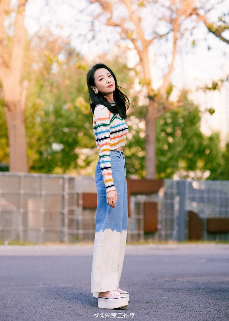 Picture of Victoria Song