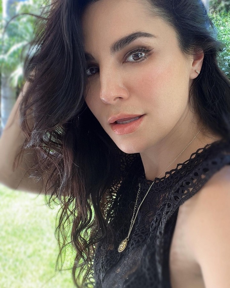 Picture of Martha Higareda