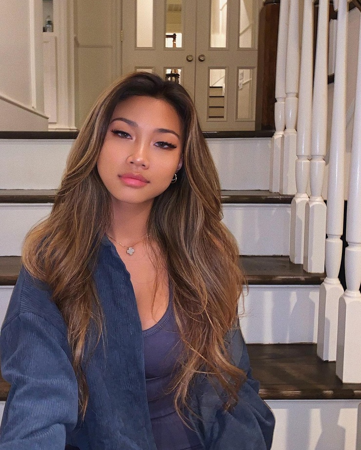 Picture of Rachie Love