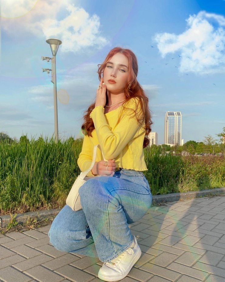 Ksenia Adova picture