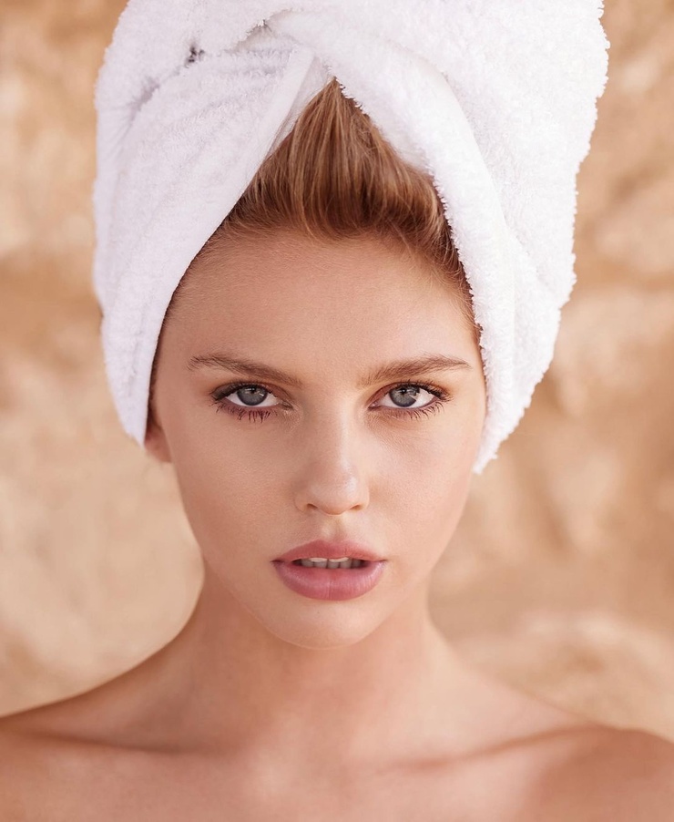 Picture of Alexa Breit