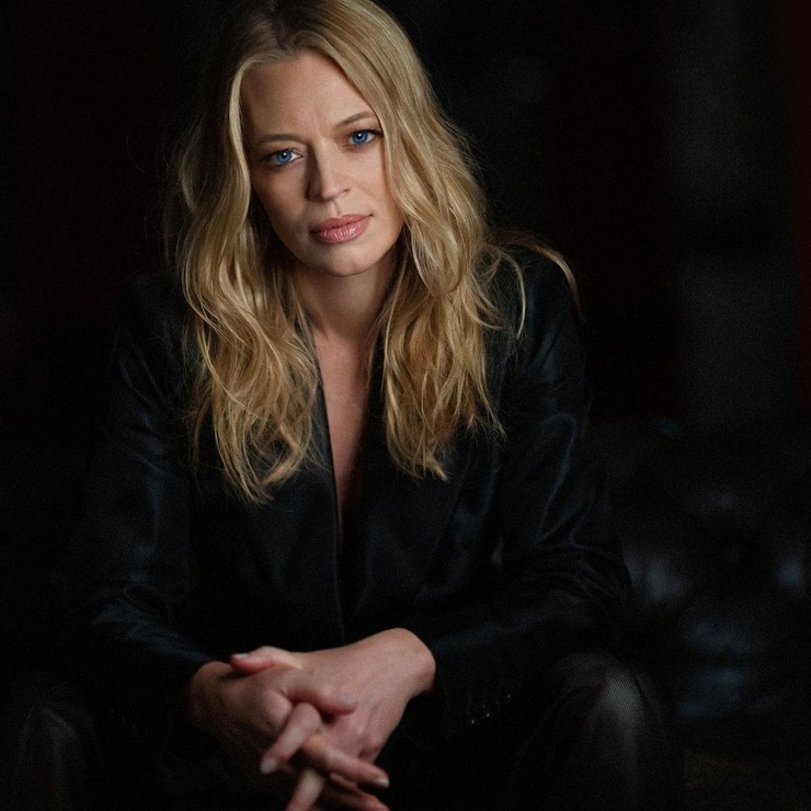 Picture of Jeri Ryan