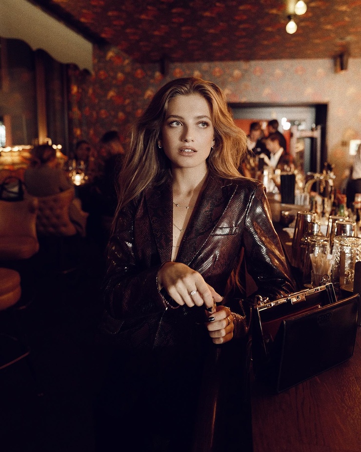 Picture of Zoë Pastelle Holthuizen