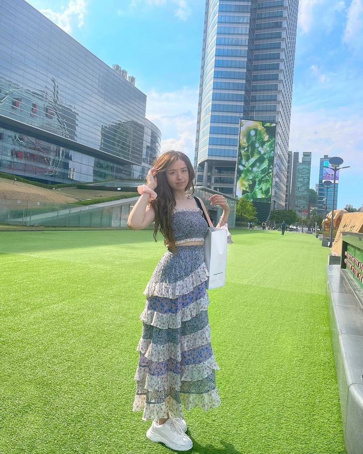Picture of Pokimane