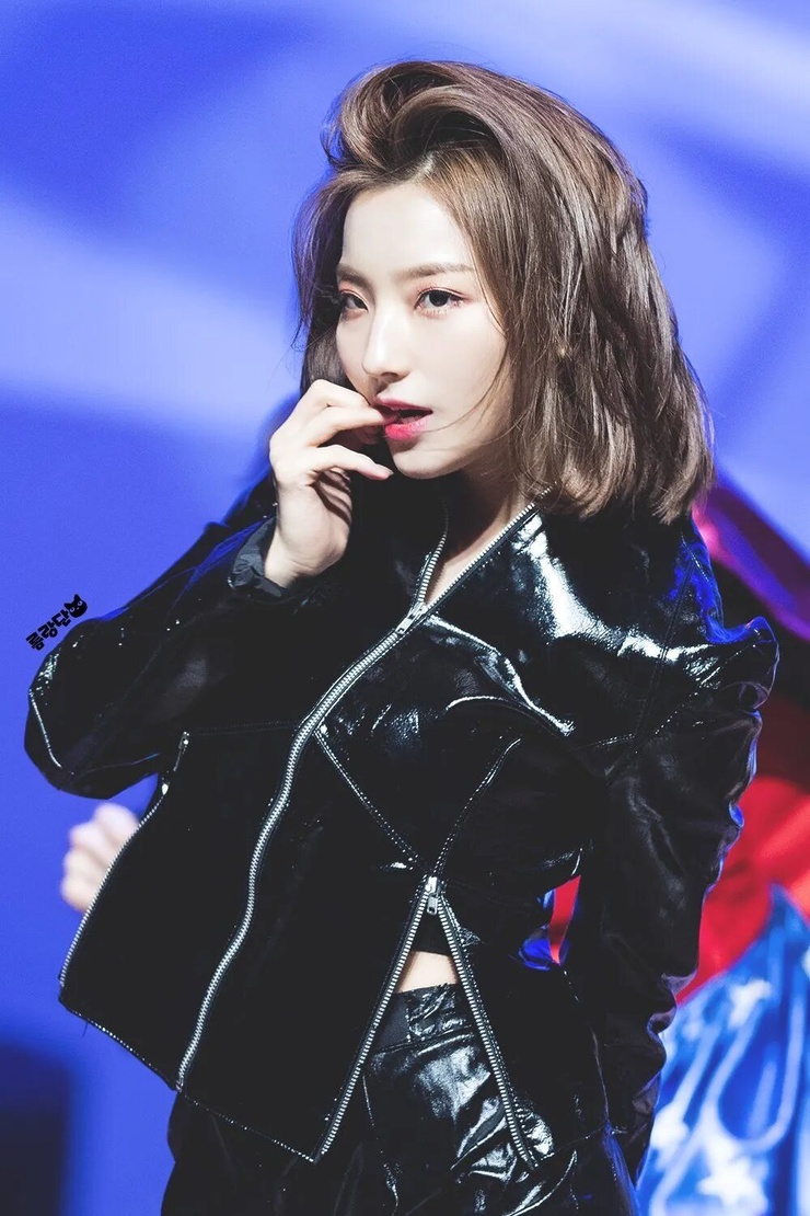Saerom image