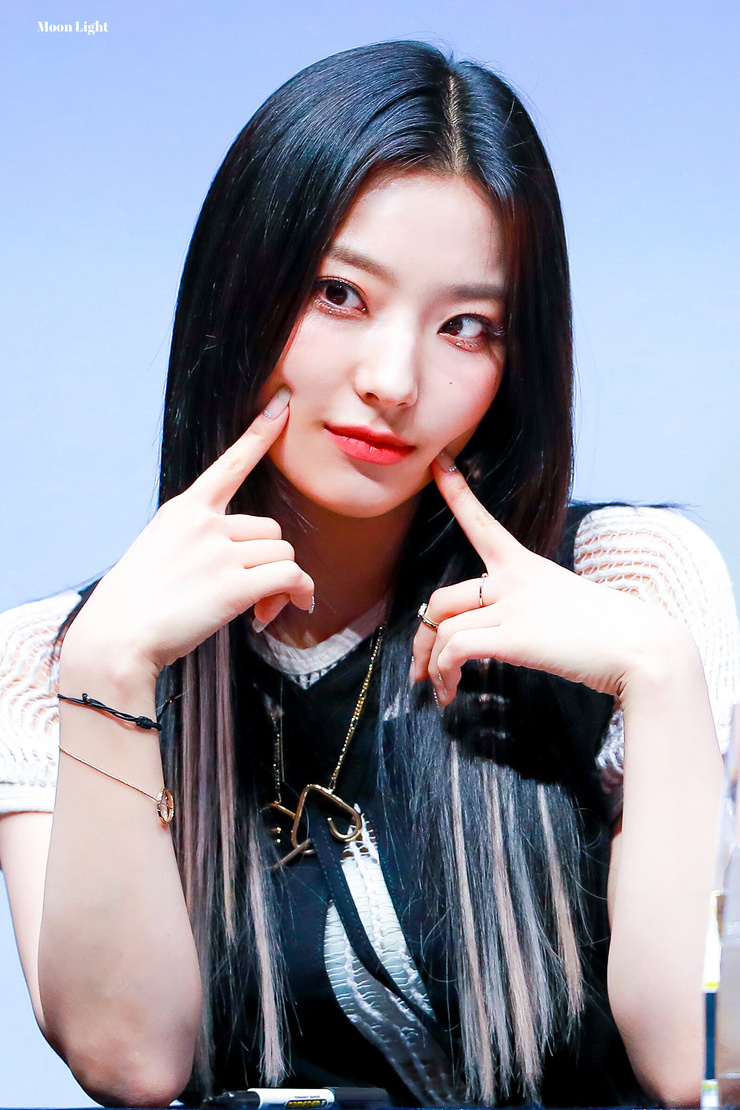 Saerom image